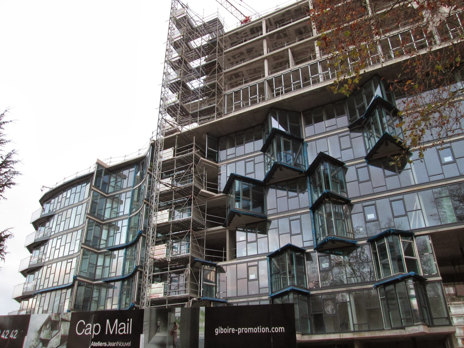 EntreVoir: Jean Nouvel - l'immeuble Cap Mail - Rennes suite ...