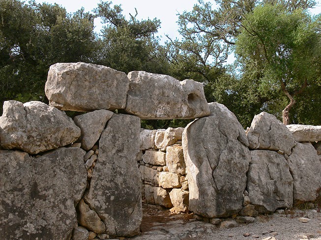 bensozia: Talayot: Megaliths of Minorca