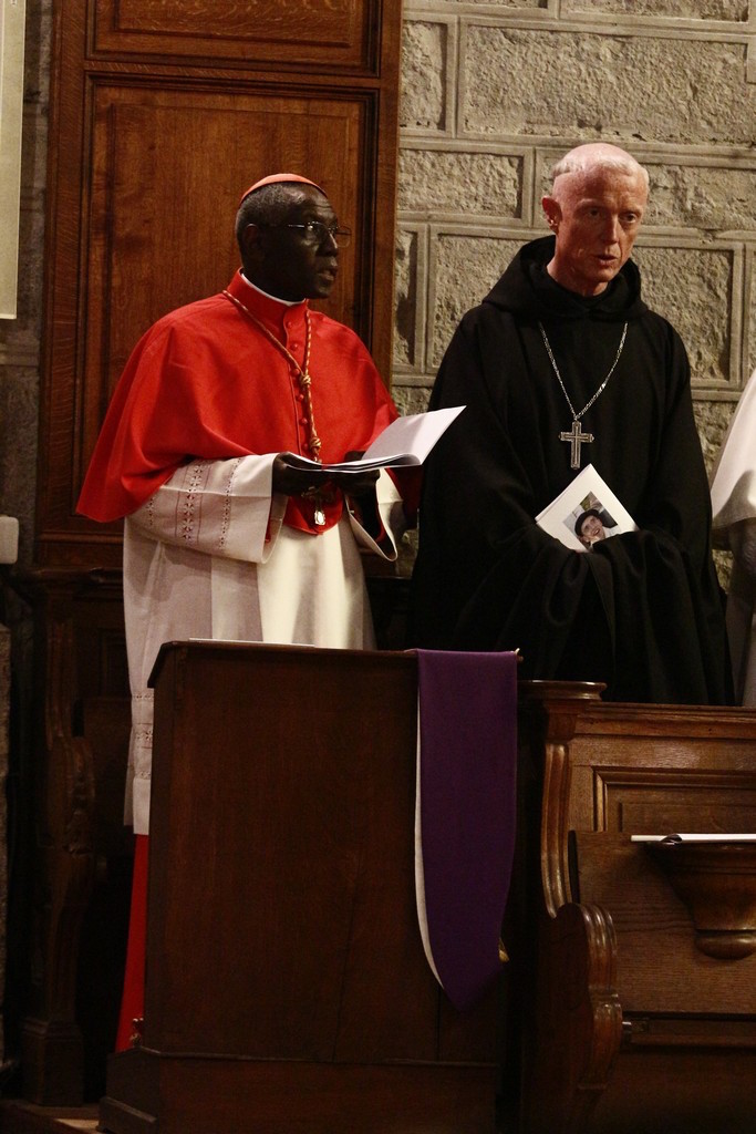 RORATE CÆLI: Cardinal Sarah attends the funeral of young Traditional ...