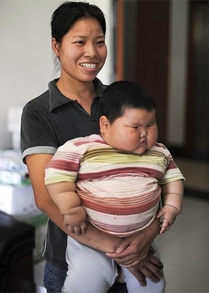 Blog Congregacional: Bebê chinês de 1 ano e meio pesa quase 20 kg