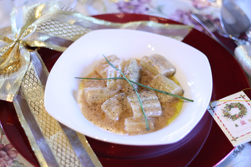 CARDOS CON SALSA DE ALMENDRA
