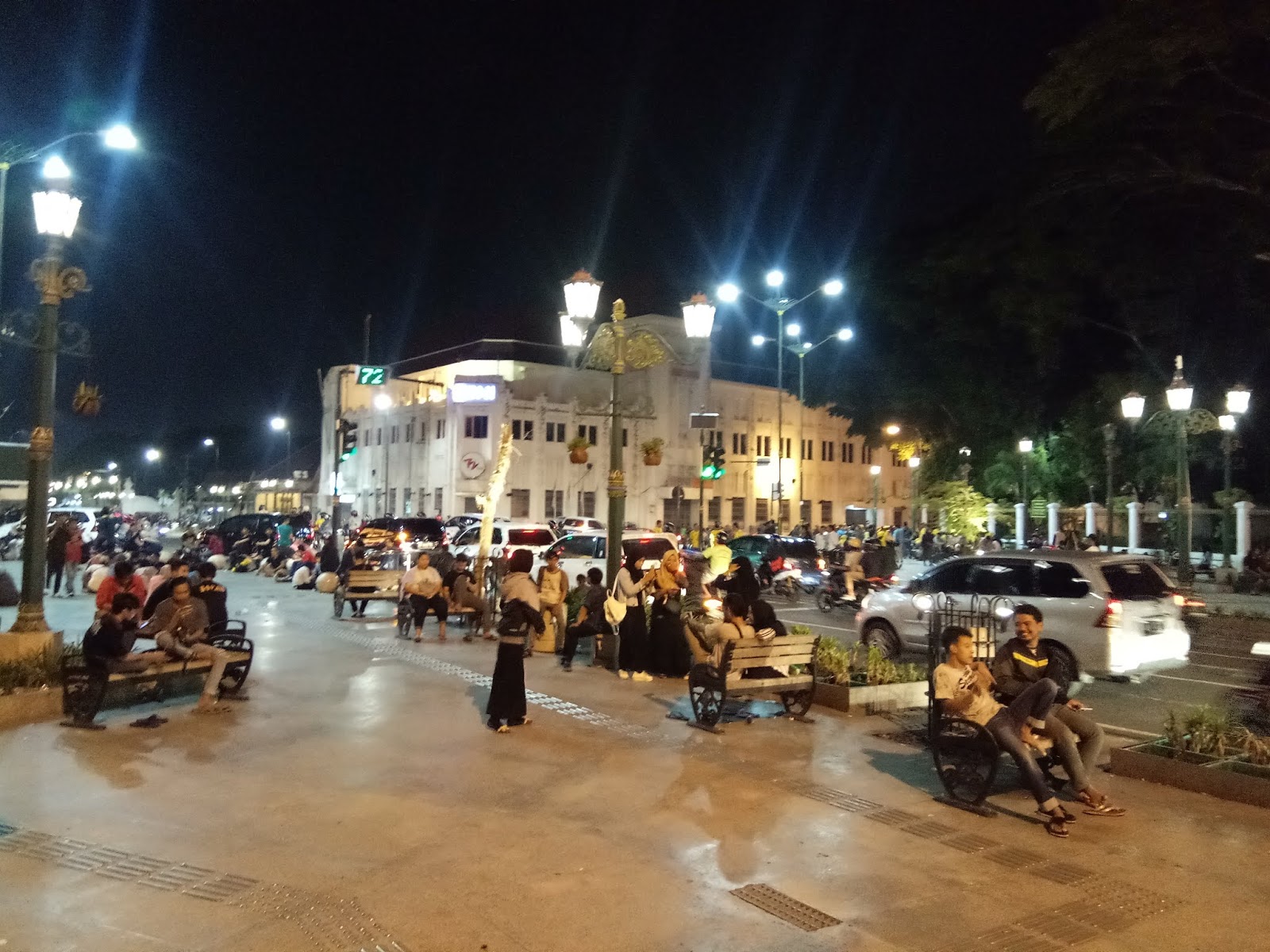 Keramaian Titik 0 KM. Yogyakarta - Genta Wisata Nusantara