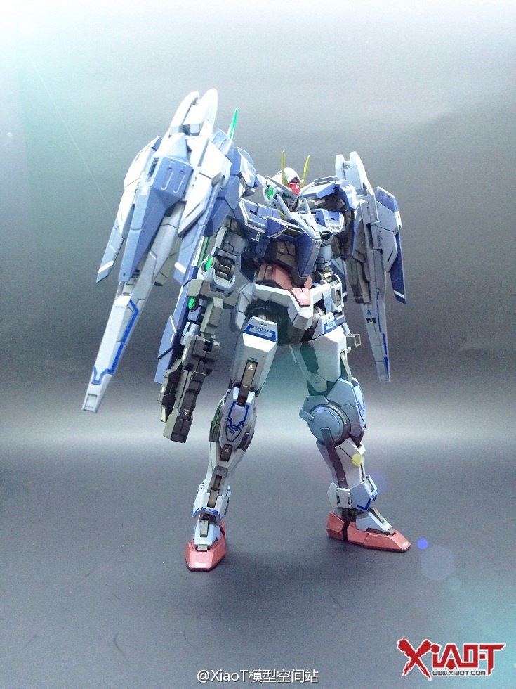 Custom Build: RG 1/144 00 Raiser "Realistic Colors"