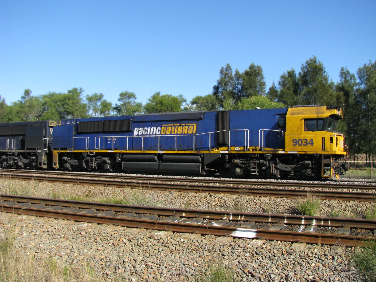 rusted2therails: Pacific National 90 class in action