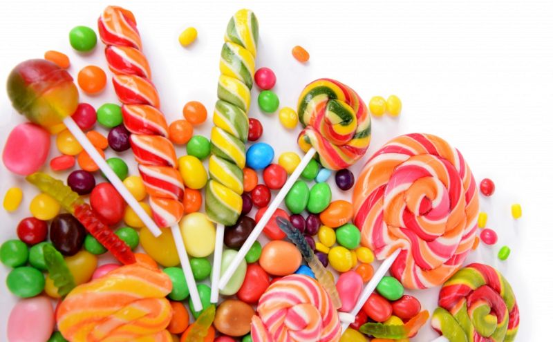 Cara Mengatasi Anak yang Senang Makan Permen, Coklat, dan Manisan ...