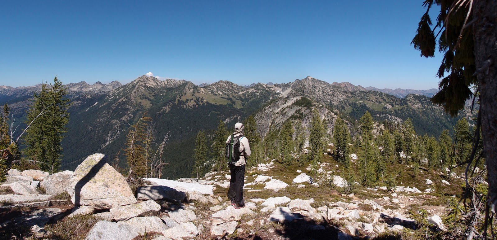 Seeking Ultra: Rainbow Ridge-Twisp Lake loop, North Cascades National Park