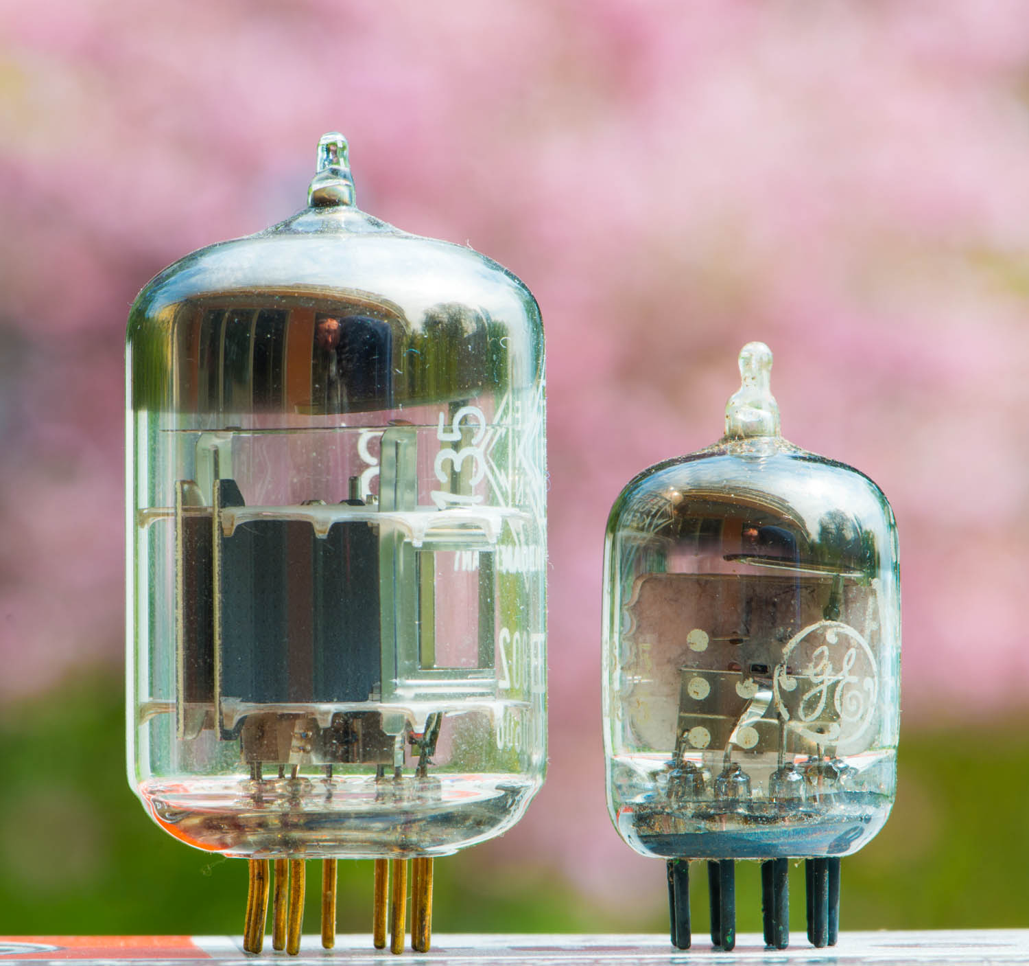 VinylSavor: Tube of the Month : The 6AM4