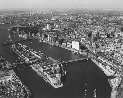 A Line from Linda: Rotterdam in Ruins