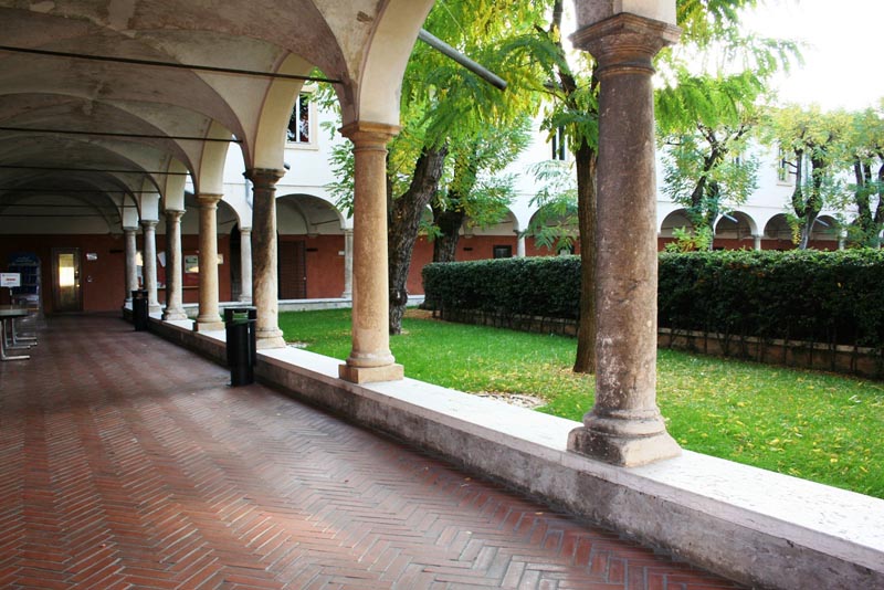 Verona University was founded in 1982 | World Public University Information