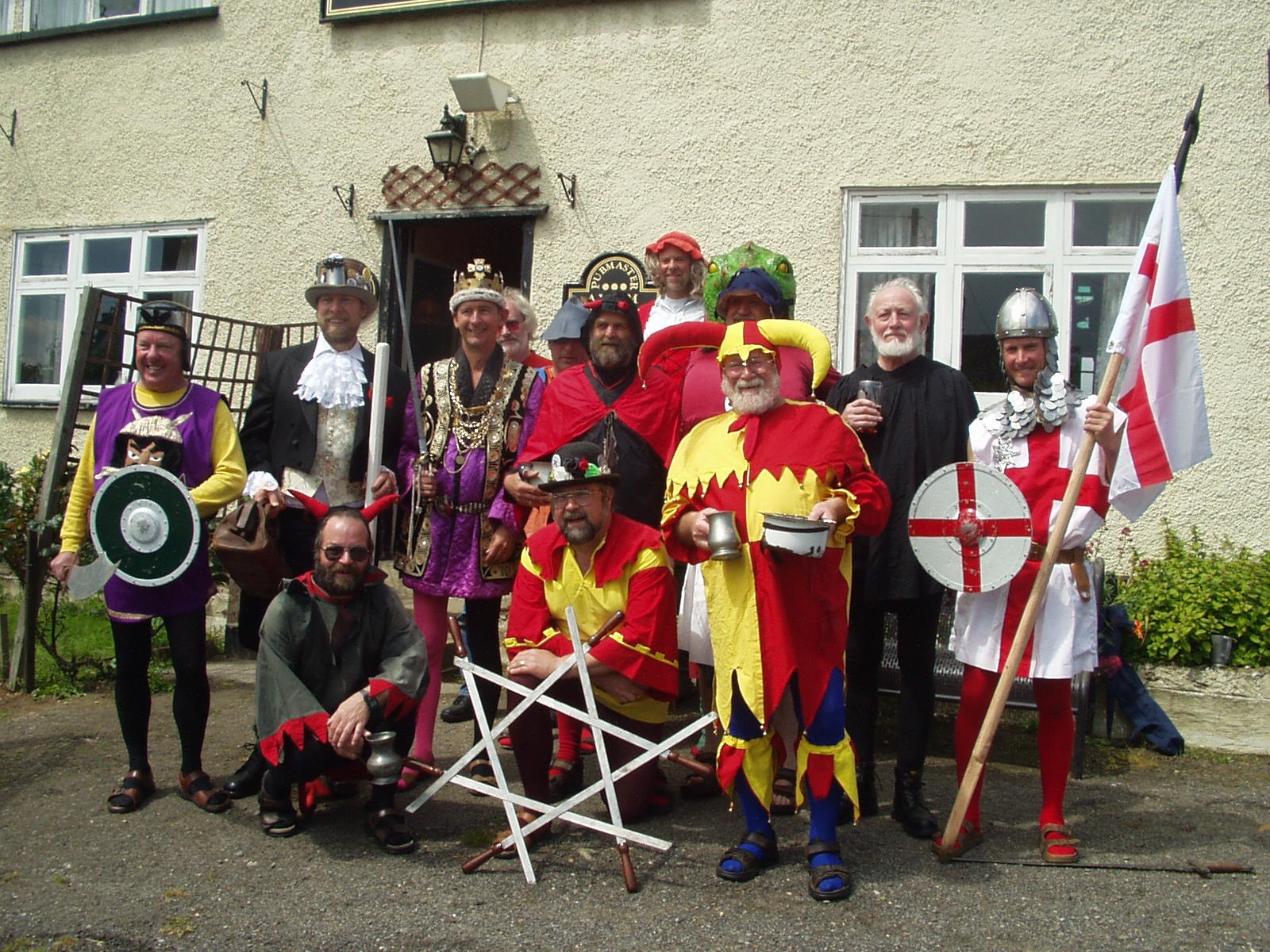 Elizabeth Victoria Wallace: The Thameside Mummers