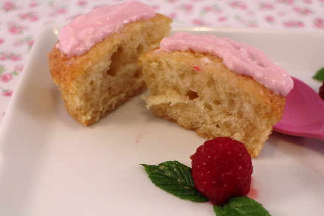 Cupcakes de frambuesa con frosting de queso crema - Cook the cake