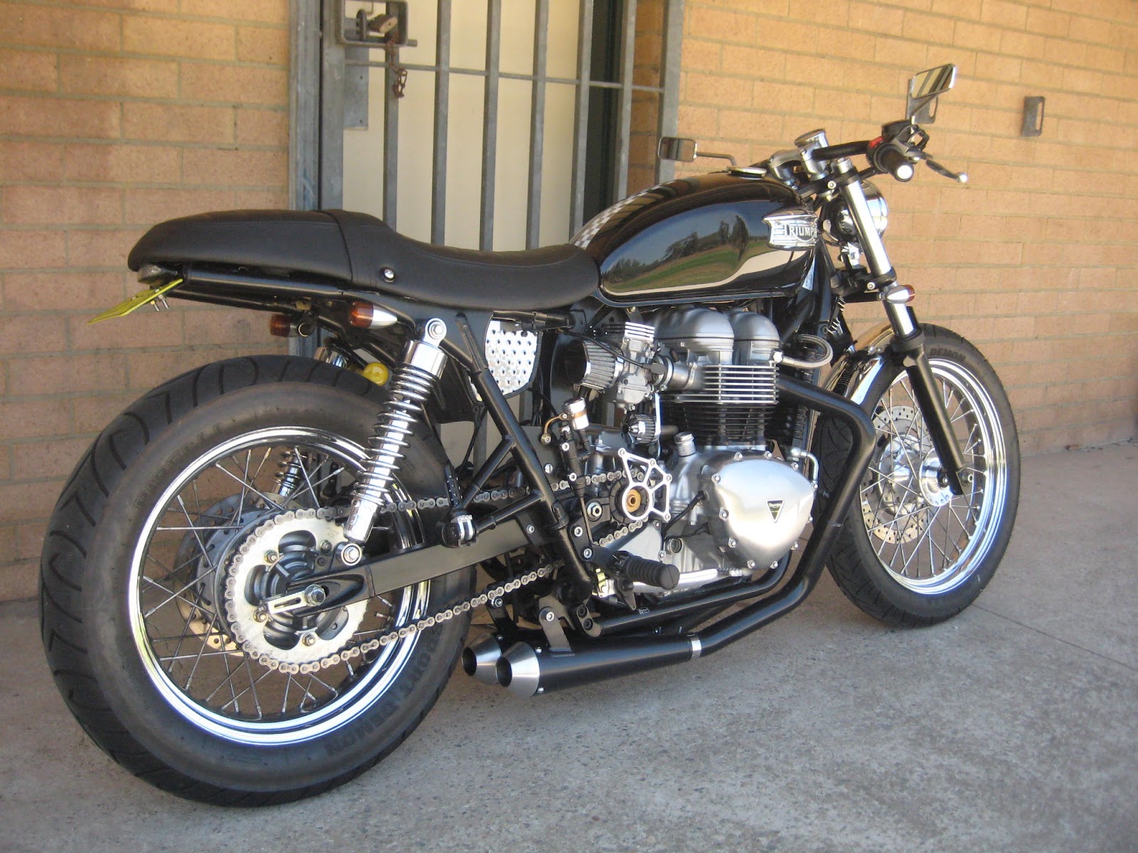 Triumph Parts and accessories - SoloTriumph: Defender by Mean Machines