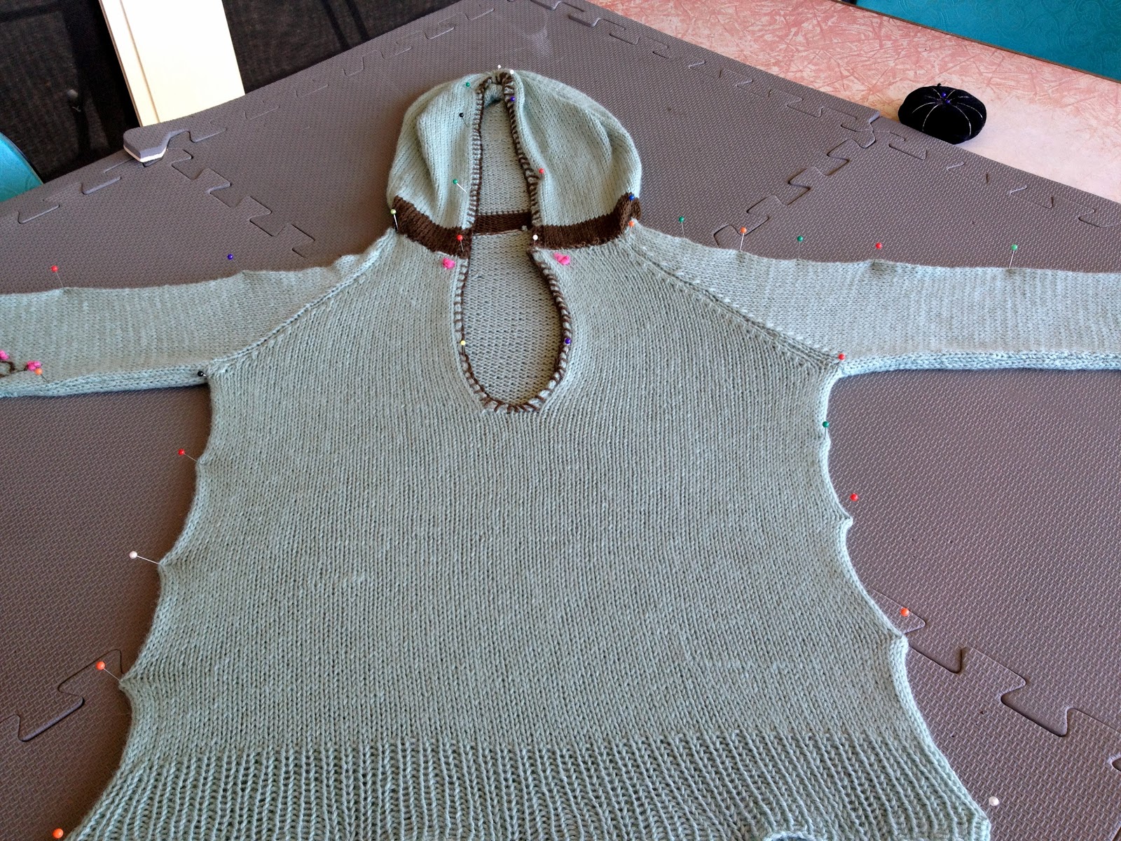 kebeni: a bit of knitting