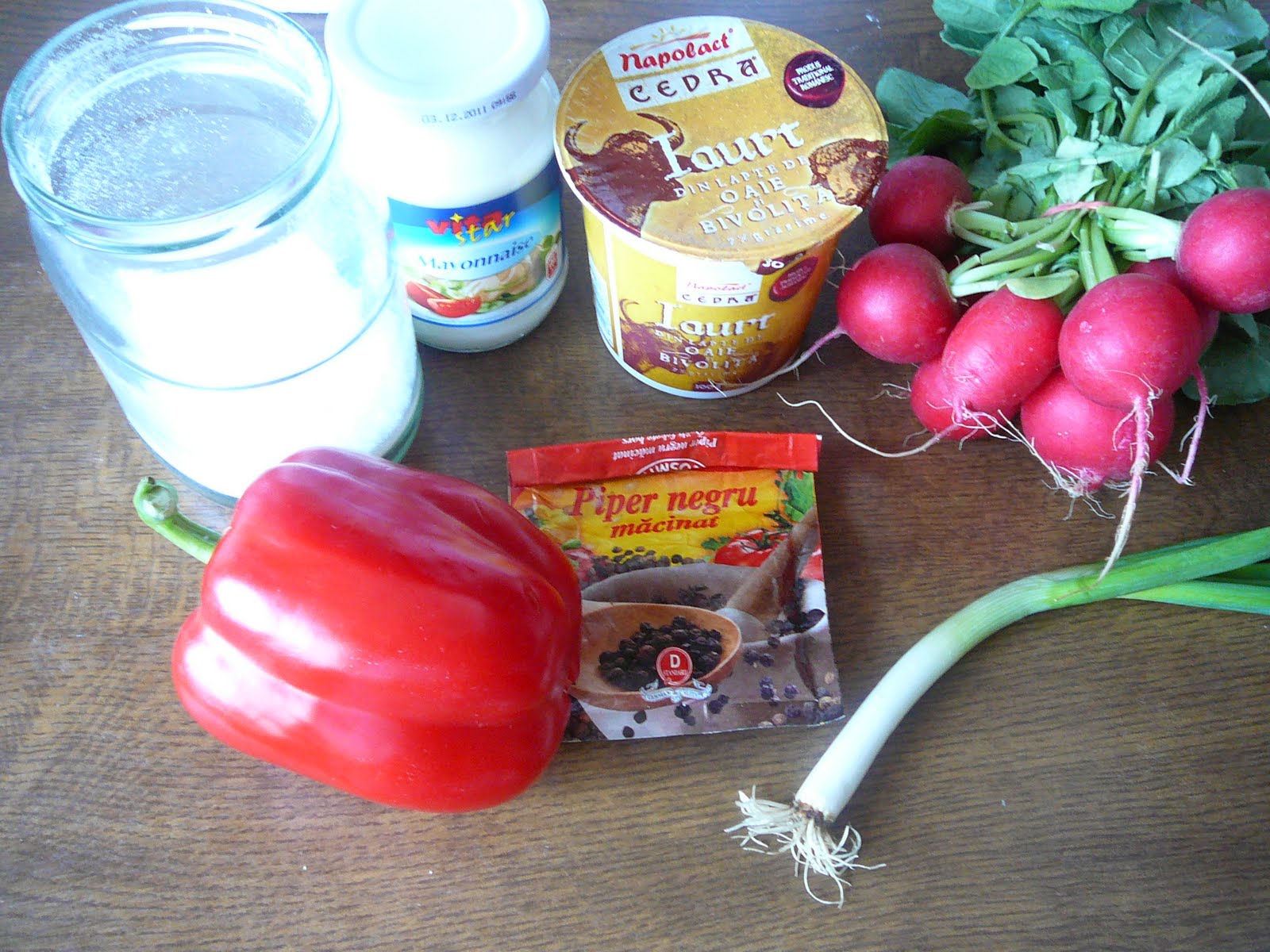 La bonne cuisine de Angie: Salata de ridiche cu iaurt