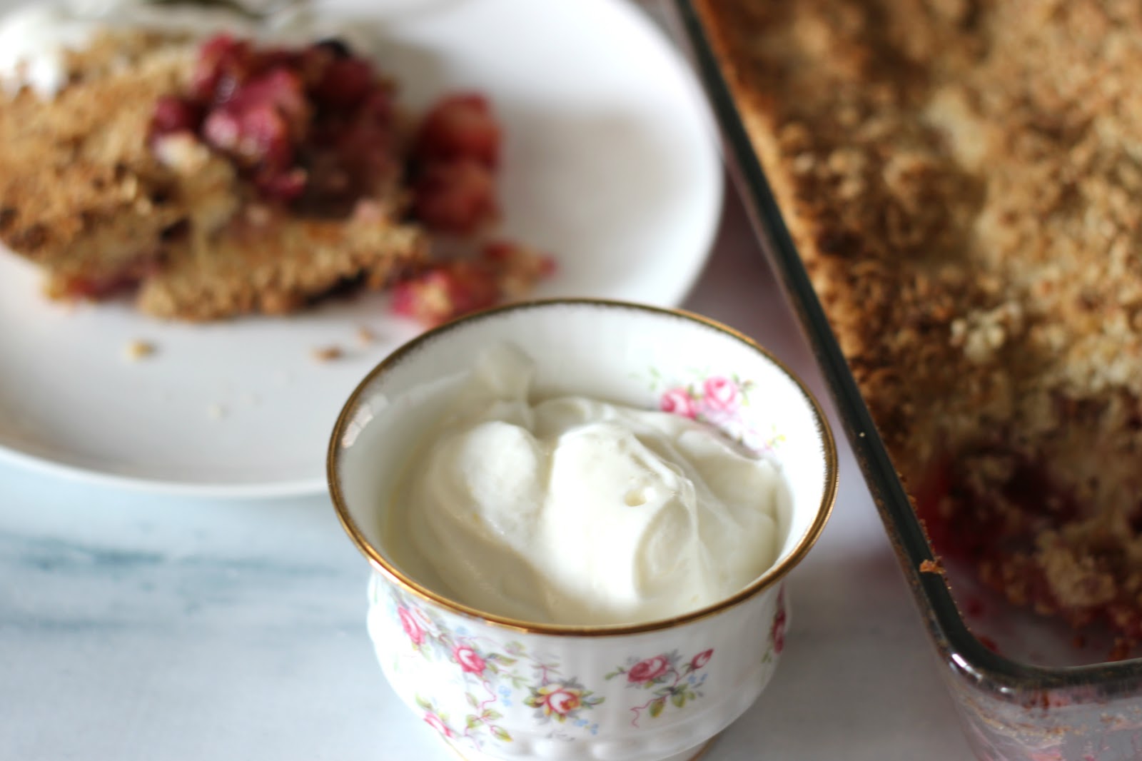 Recept: Appel-rode vruchten Crumble