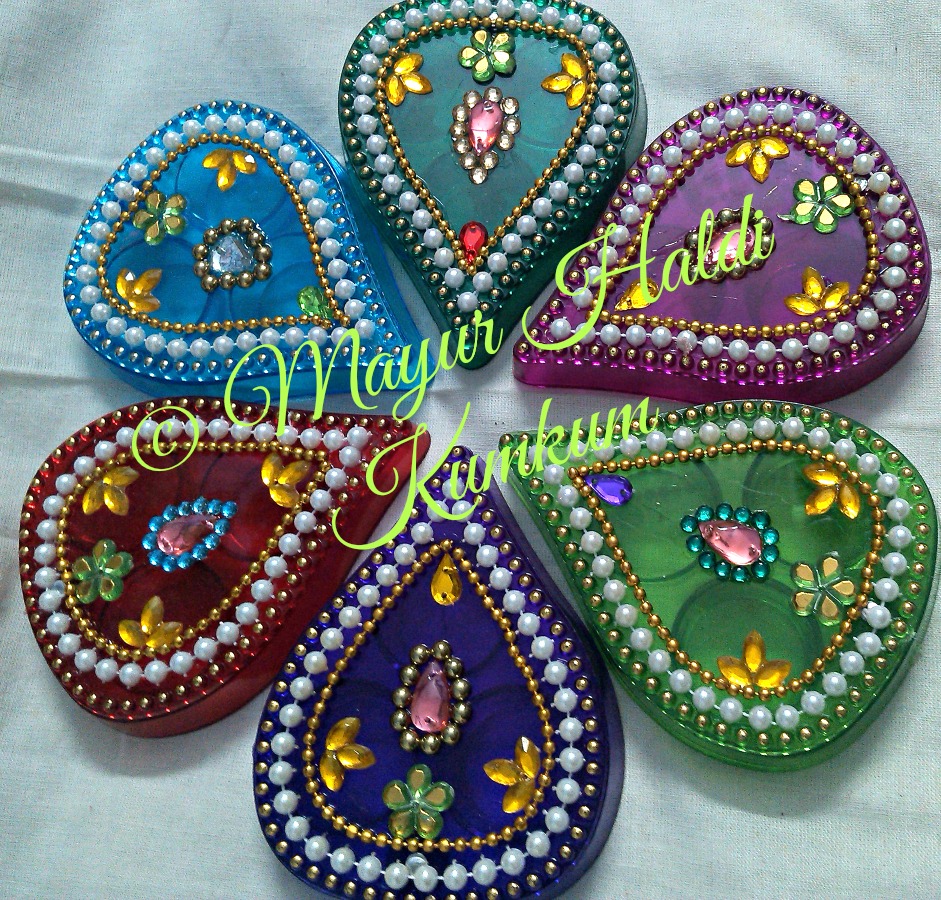 Mayur Arts and Crafts : 700 pieces Haldi Kumkum Boxes