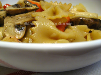 Elinluv's Tidbits Corner: Pasta With White And Brown Button Mushrooms ...