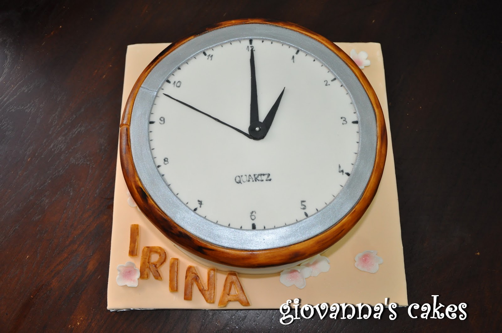 giovanna's cakes: Wall clock cake