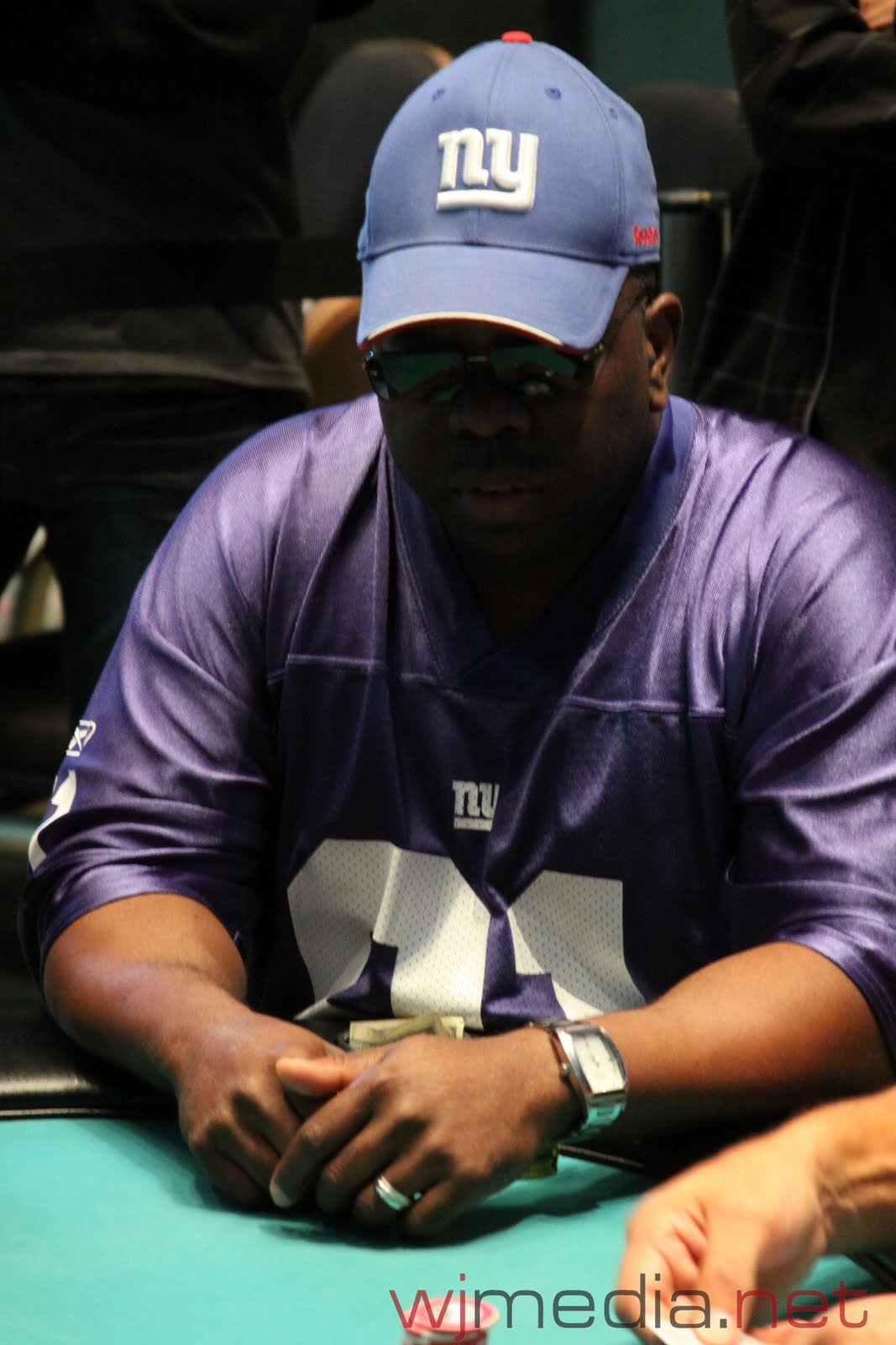 Foxwoods Poker: Oct 21, 2011