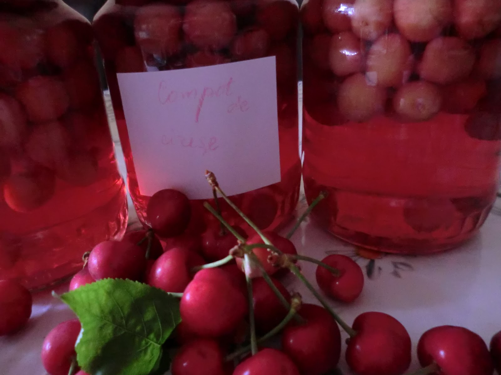 Retete pentru incepatori si nu numai...by Naty: compot de cirese