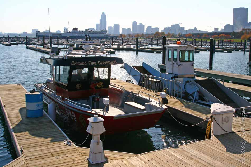 Chicago - Architecture & Cityscape: Chicago Marine Safety Station