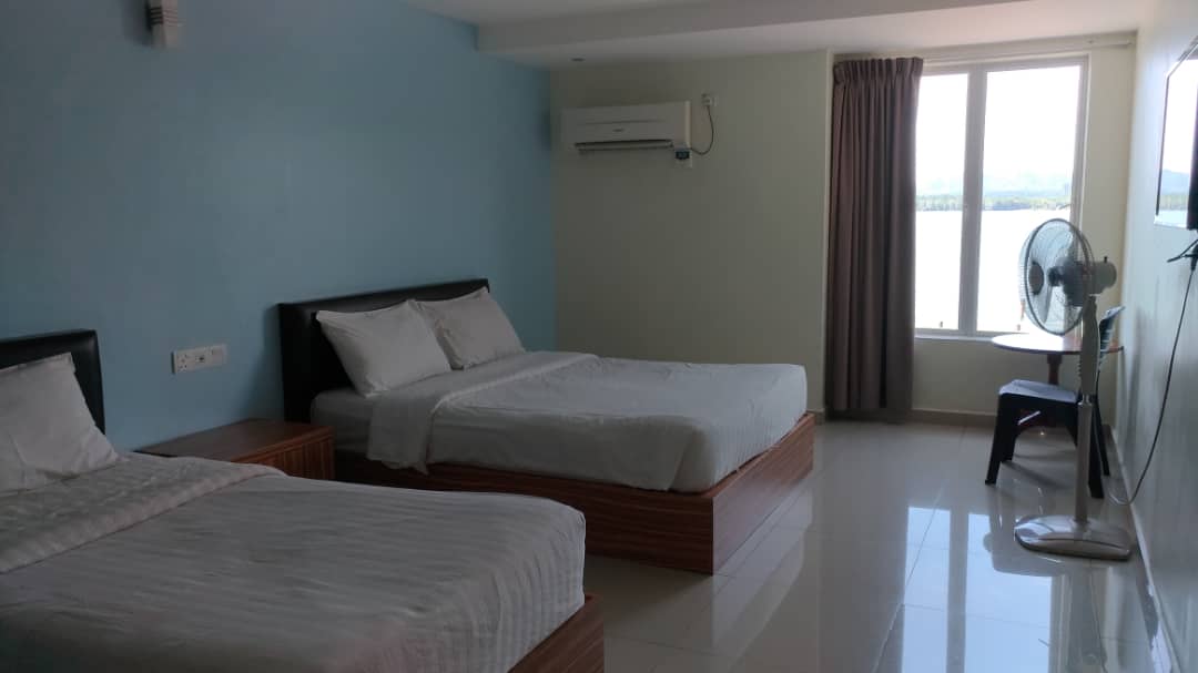 Bermalam di Hotel Brezza Lumut - Catatan Travel Sabrina