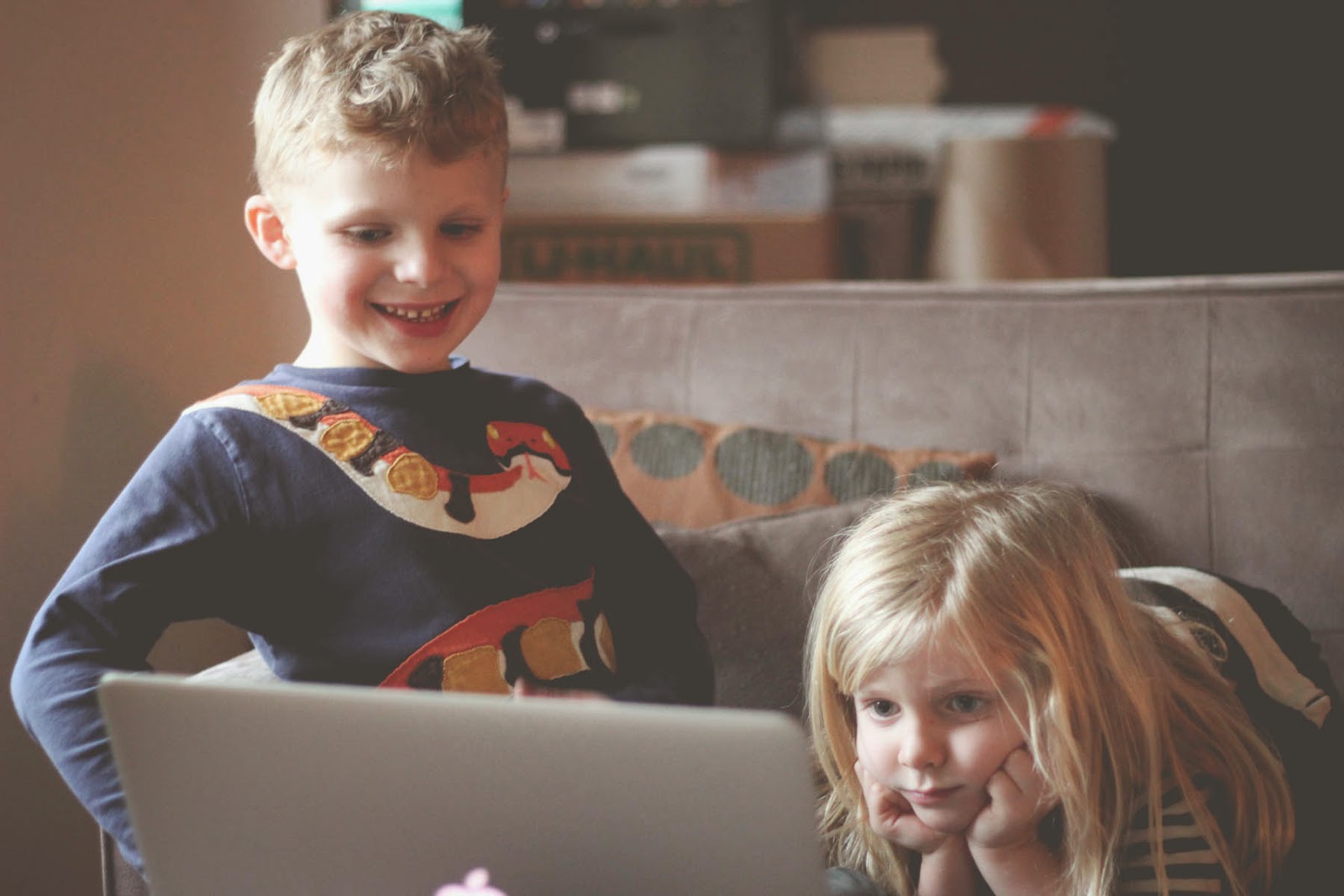 Not-So-SAHM: Interview with ABSOLUTELY MINDY!