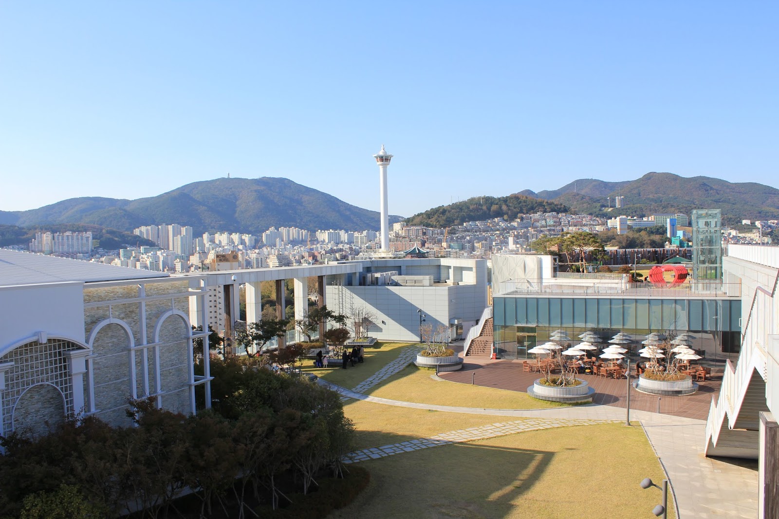 Wisdom Star Photography: Rooftop . Busan Lotte Department Store.