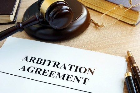 Pengertian, Jenis dan Sumber Hukum Arbitrase - KajianPustaka