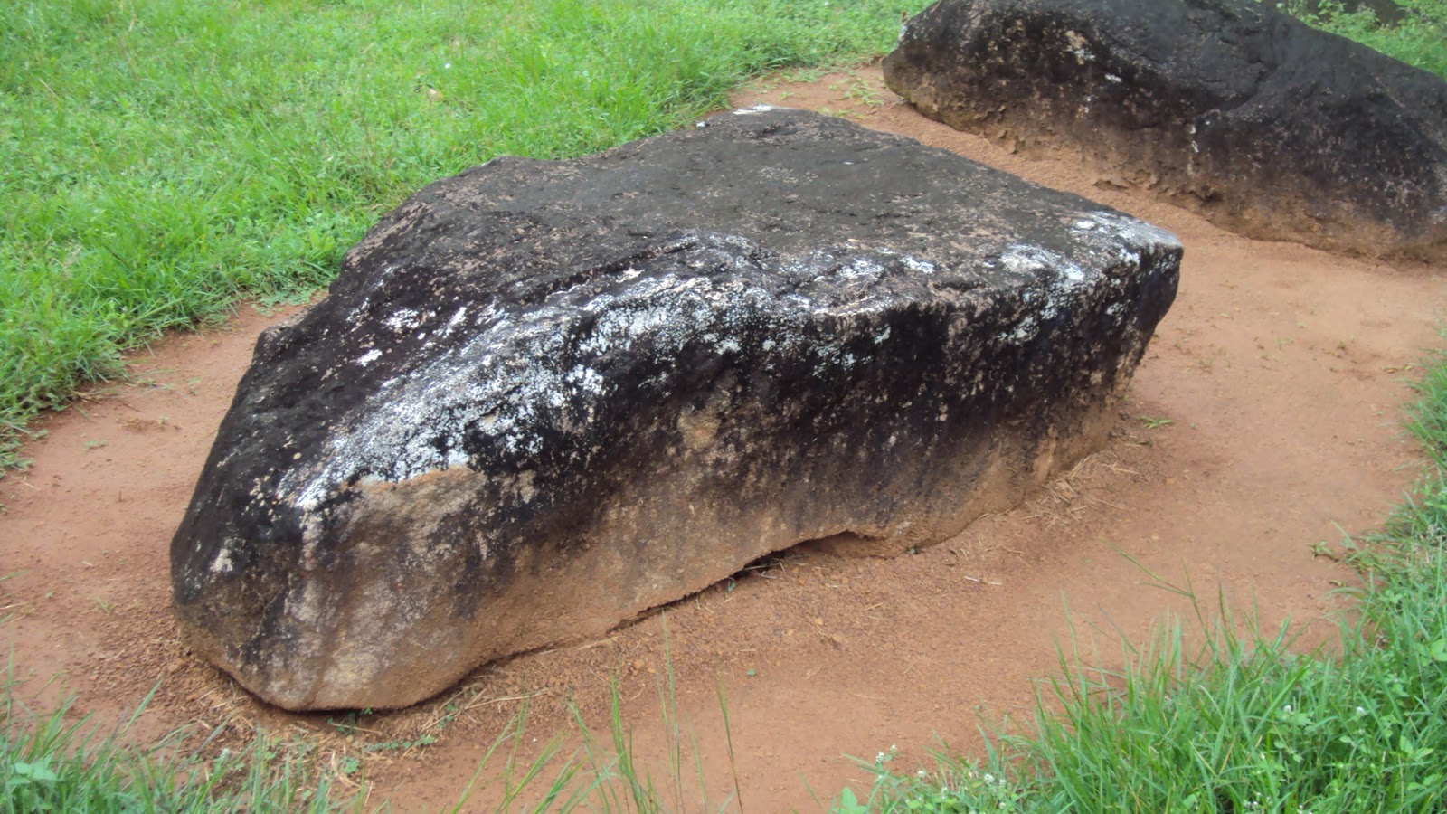 HISTORY CLUB FOR STUDENTS: Megalithic monuments