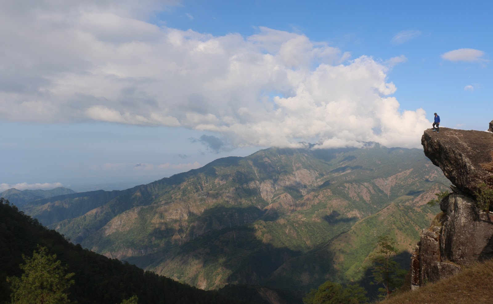 LEXICAL CROWN: MOUNT ULAP AMPUCAO-STA. FE RIDGE TRAVERSE CLIMB