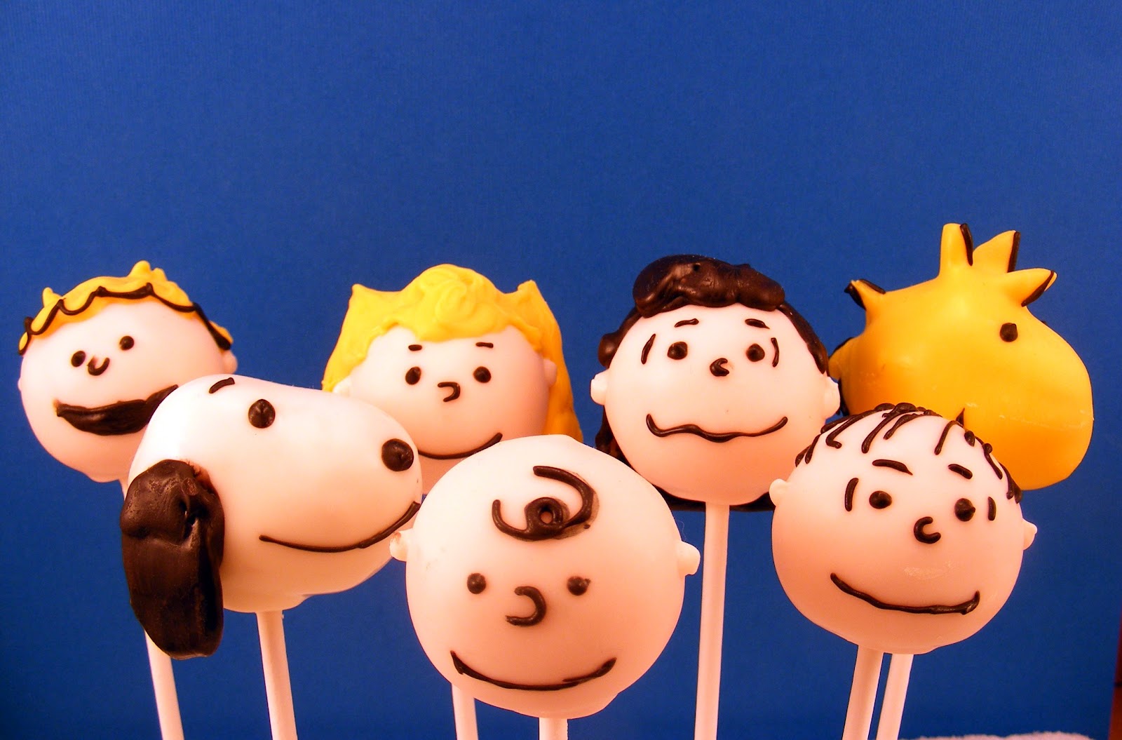 Cake Pop My Heart: Character Cake Pops
