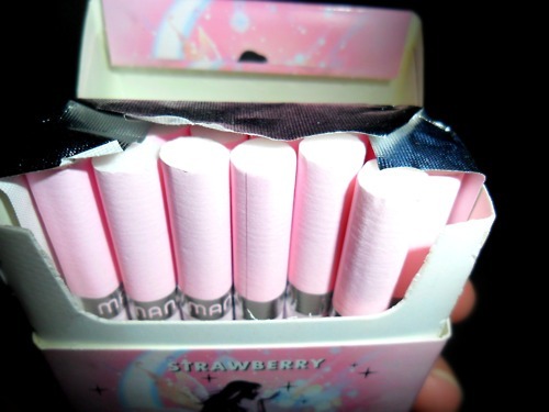 Ôpa!: Pink cigarette