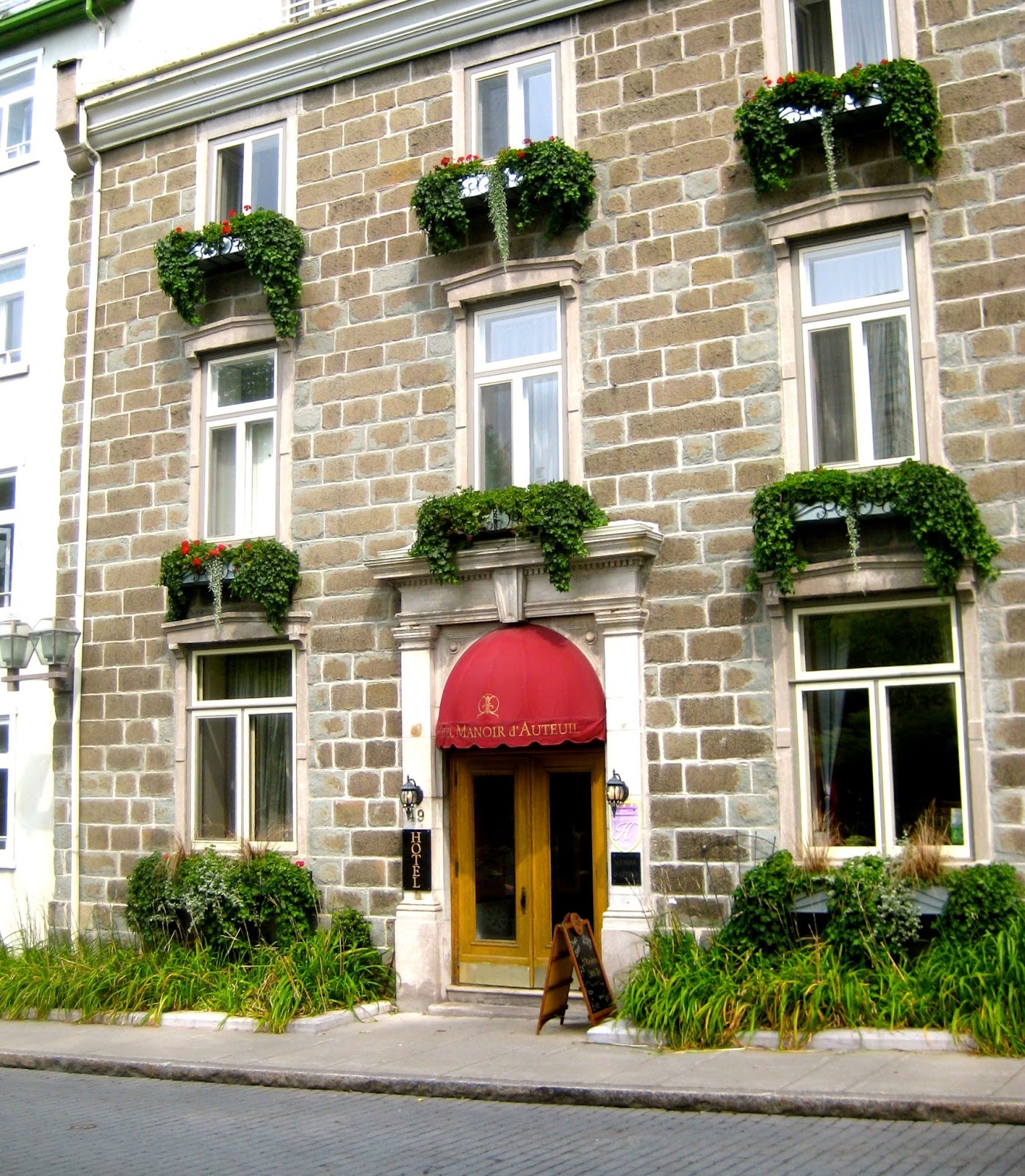 The Beautiful Stone Homes Of Quebec City