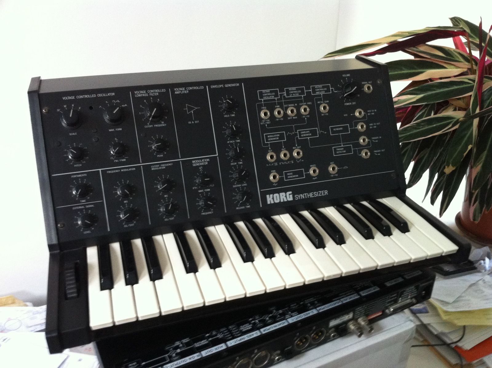 MATRIXSYNTH: Korg MS-10 Analog Synthesizer SN 152817