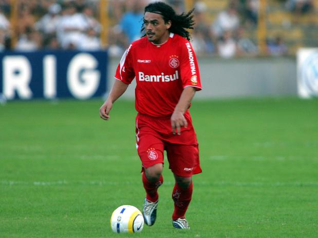 Perdigão relembra 2005 e revela plano do Internacional: "Bastidores"