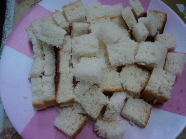 ON THE ROOF IN THE RAIN...: Bread bhurji with egg & cheese