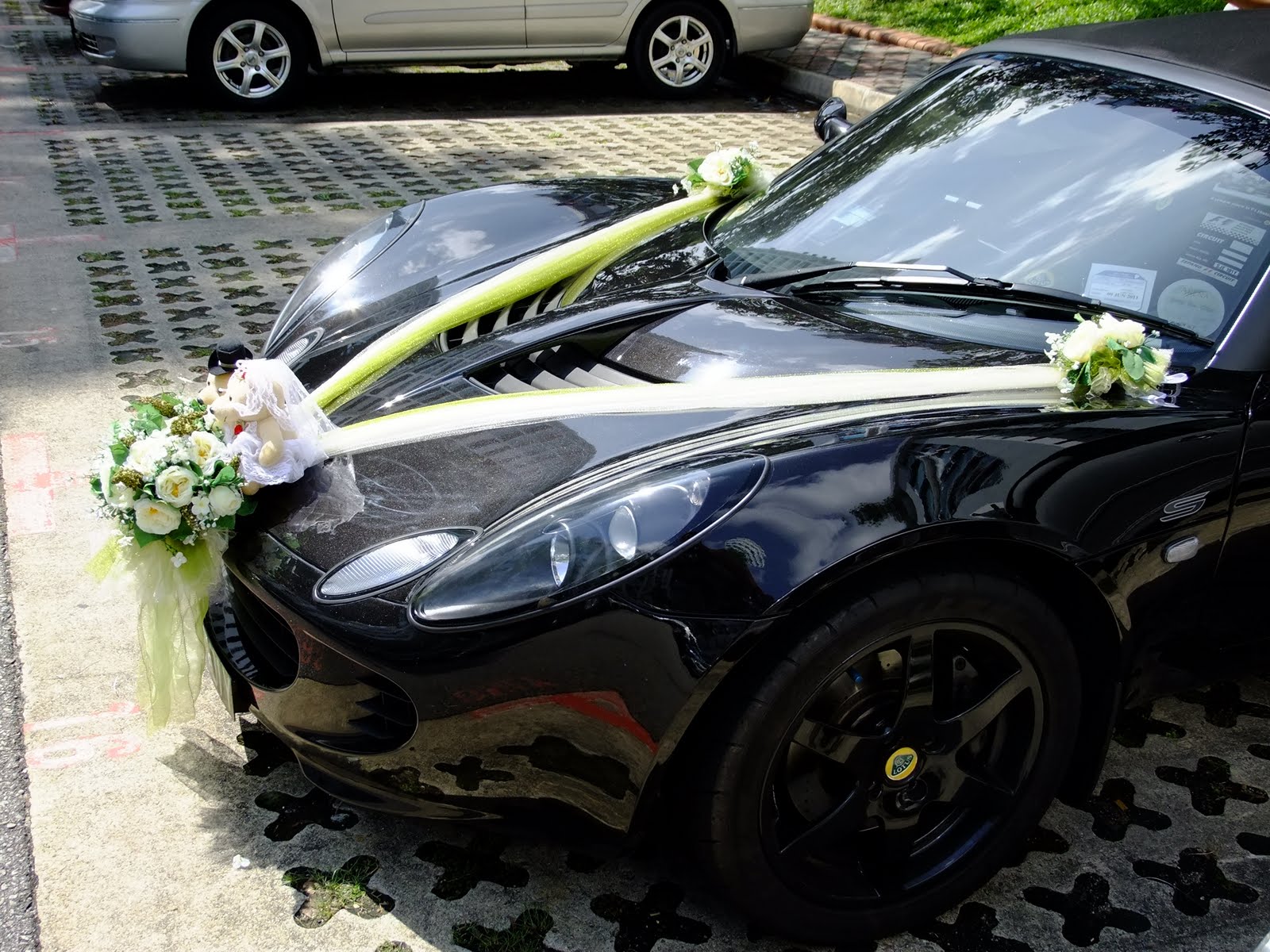 Aura Touch Beauty and Bridal: Wedding Car Decoration for Rental