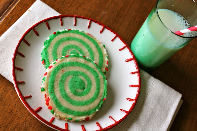 Mrs. Schwartz's Kitchen: Christmas Pinwheel Cookies