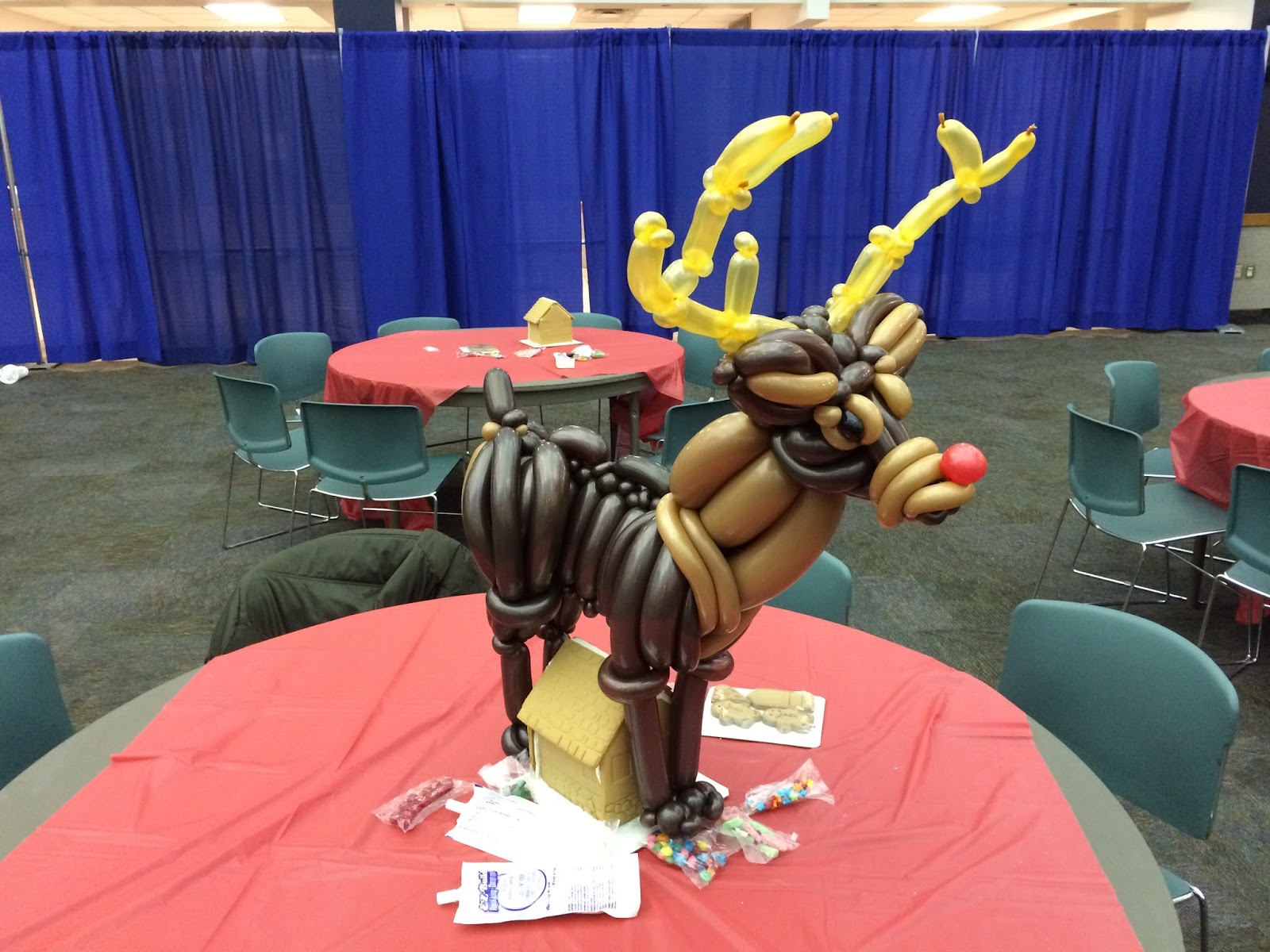 Utah Balloon Artists: Cowboy Balloon for Stonehaven Dental, Rudolph ...