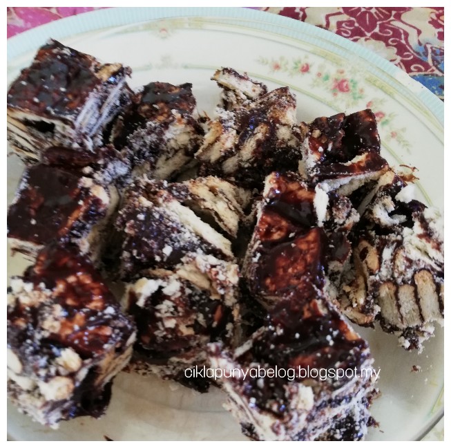 Biskut batik tanpa telur dan butter yang senang gila nak buat dan sedap ...