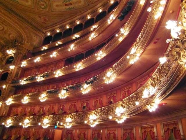 Teatro Colón: Paseos de Fin de Semana en Buenos Aires