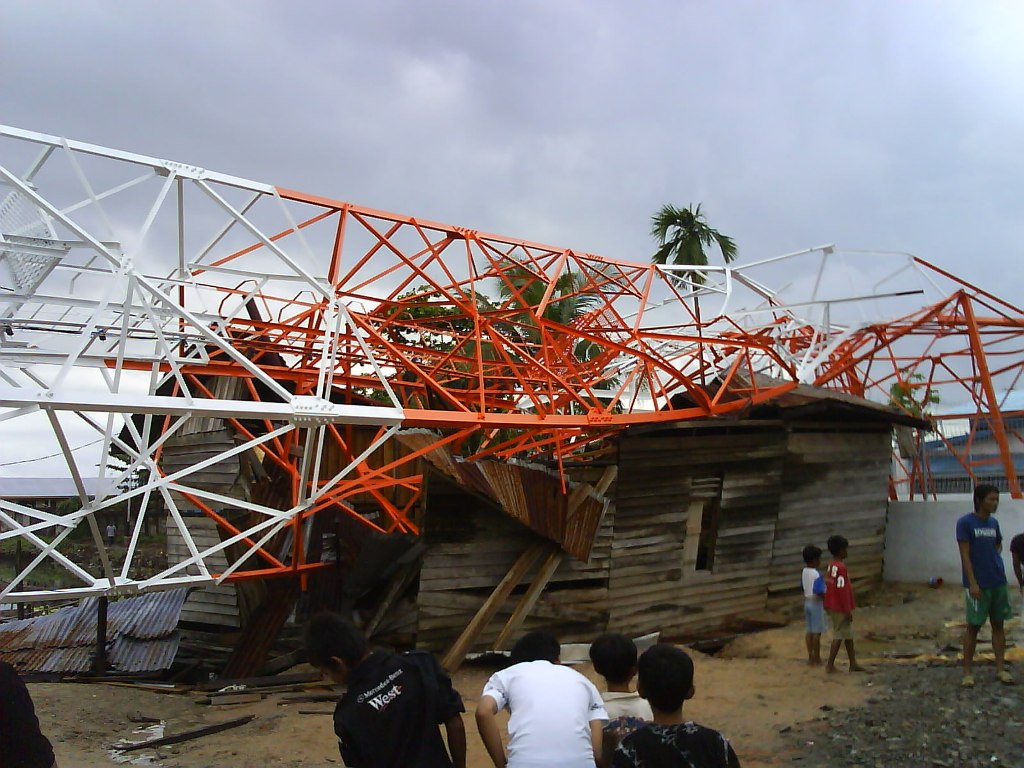 Sumber Jaya Abadi: Pertanggungjawaban Hukum Ketika Menara BTS Roboh