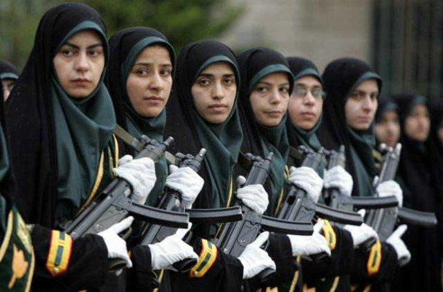 jilbab maya: iranian female army wearing hijab