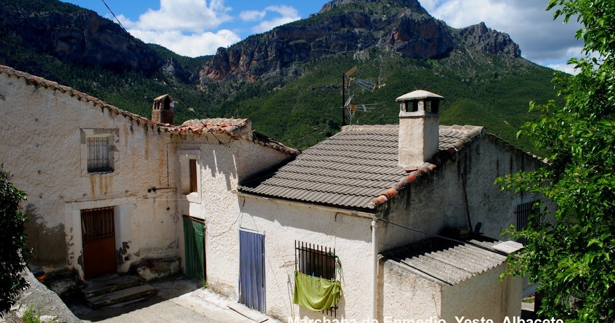 Yeste. Albacete. Paisajes: Marchana de Enmedio. Yeste.