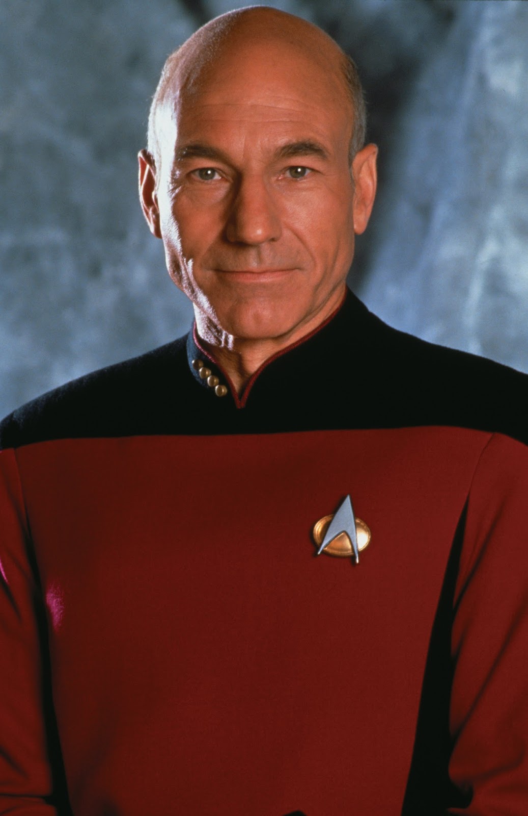 The Engage Podcast: Captain Jean-Luc Picard; French or English?!