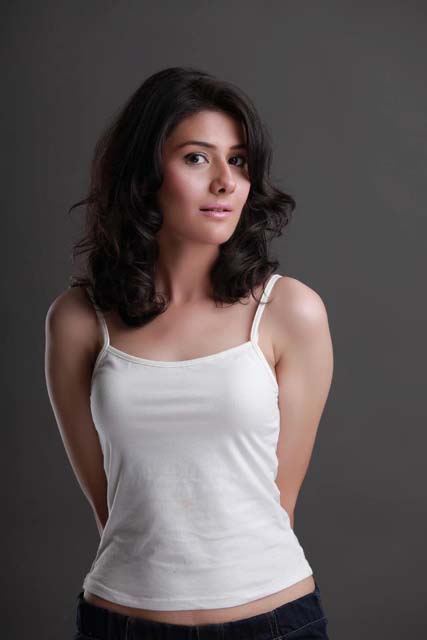 Veet Miss Super Model Contest 2012 Designer Adnan Pardesi Outfits ...