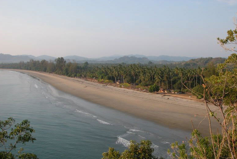 The Wonderful Tourism of Yogyakarta: Sepanjang Beach