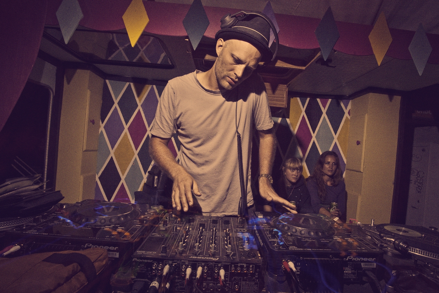 Jasen T. Davis: Tomas Barfod - Music