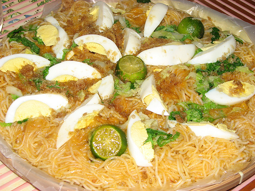 Pinoy Recipe: Homemade Pansit Bam-e Recipe